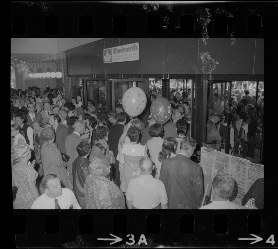Woolworth's opening day - Digital Commonwealth
