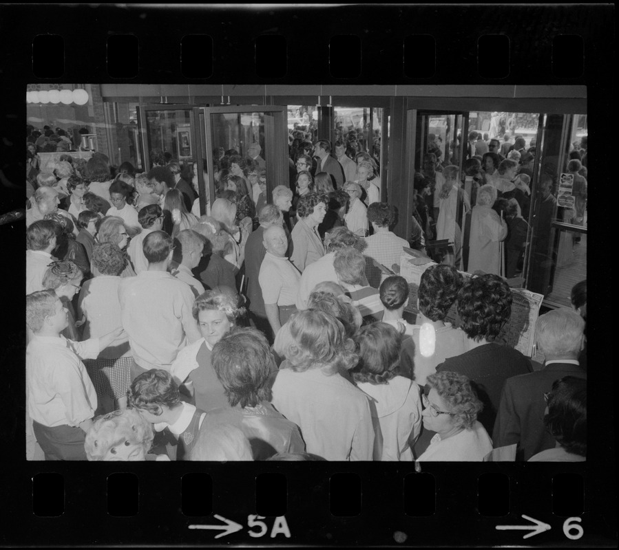 Woolworth's opening day - Digital Commonwealth