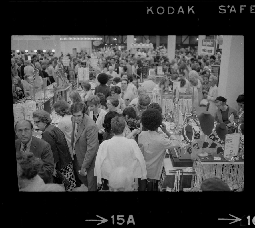 Woolworth's opening day - Digital Commonwealth