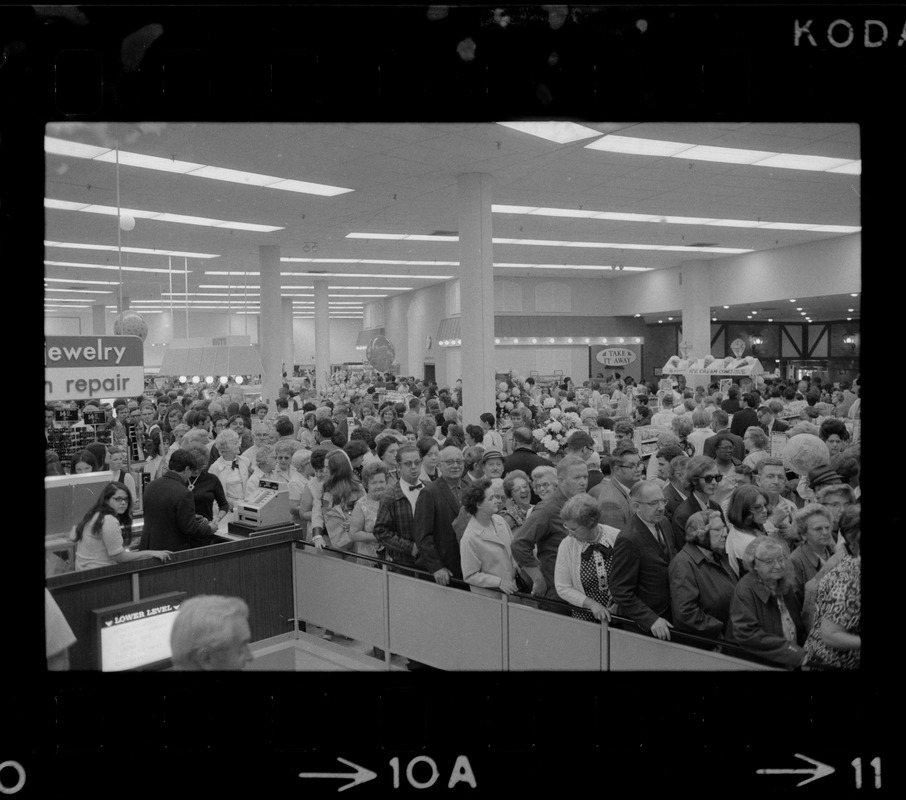 Woolworth's opening day - Digital Commonwealth