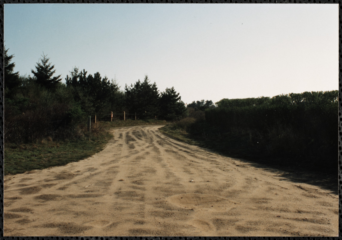 10 Old Harbor Road - Digital Commonwealth