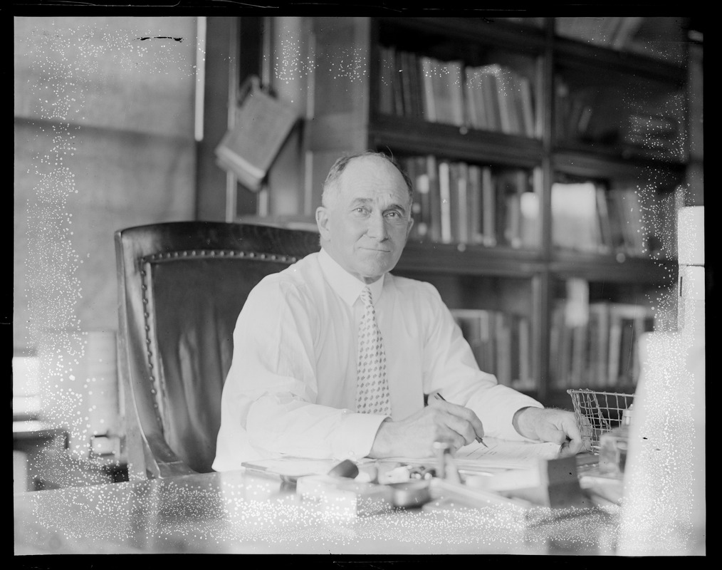 Capt. Eaton of the U.S. lightship service - Digital Commonwealth