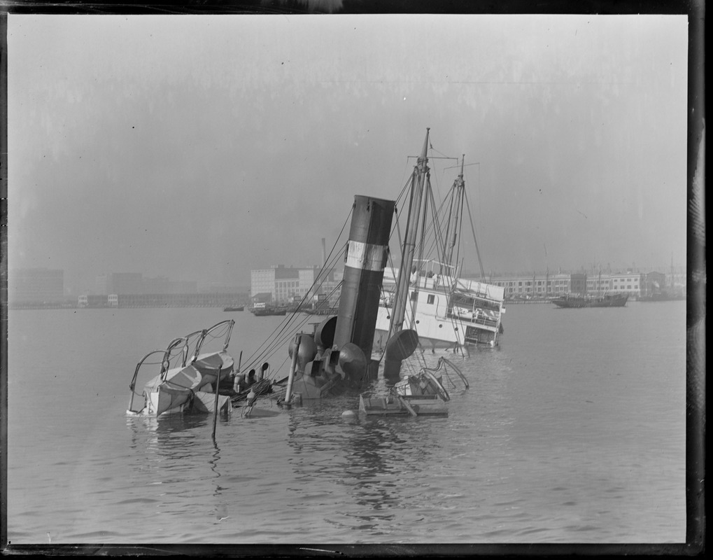 SS Edward Peirce sinks across from South Boston fish pier - Digital ...