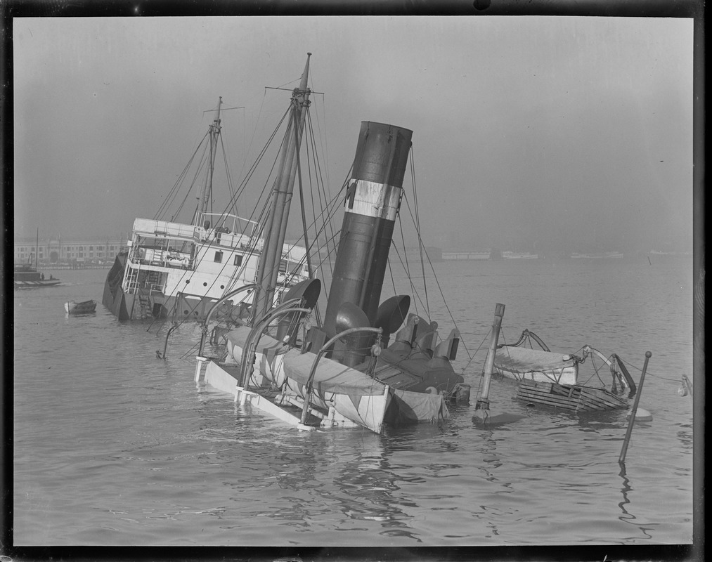 SS Edward Peirce sinks in Boston Harbor - Digital Commonwealth