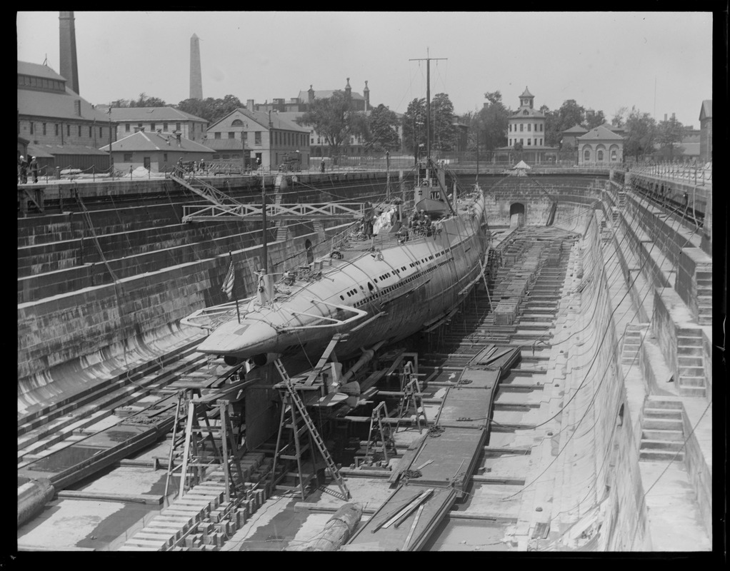 Sub V-2 in Charlestown Navy Yard - Digital Commonwealth