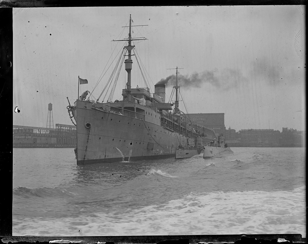 S-1 and S-2 submarine alongside USS Bushnell sub tender, Boston ...