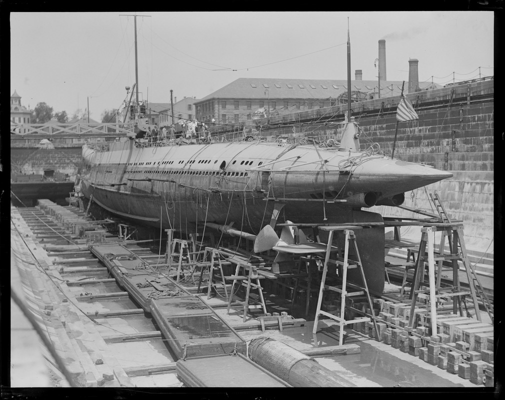 Sub V-2 in dry dock - Digital Commonwealth