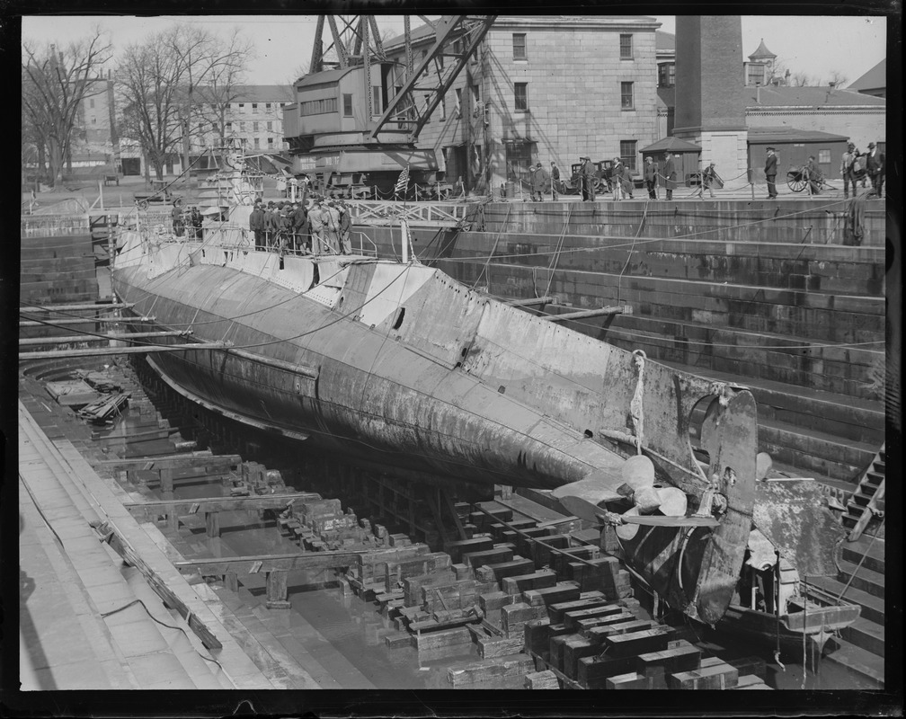 US submarine S-19 in drydock at Navy Yard - Digital Commonwealth