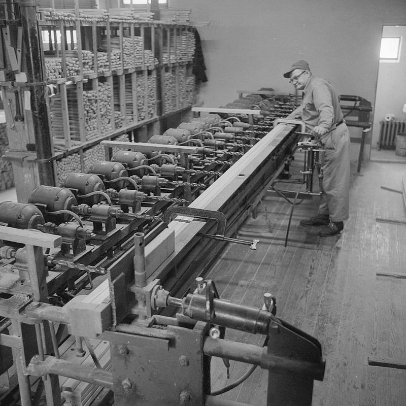 Cape Cod Ladder, 122 North Front Street, New Bedford - Digital Commonwealth