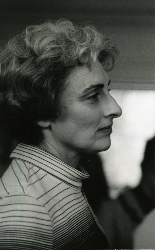 Beverly Brooks Floe, Class of 1941 - Digital Commonwealth