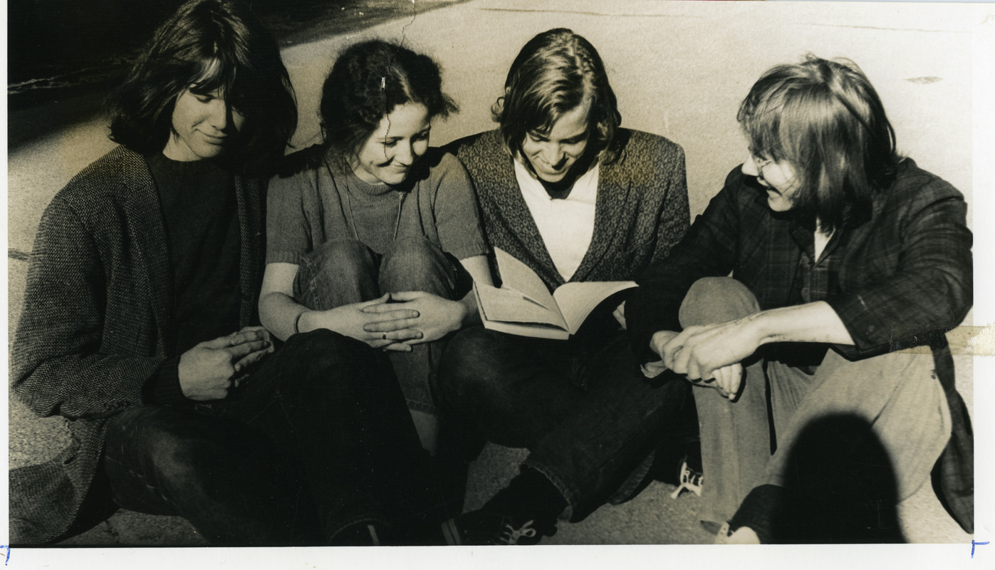Abbot Academy students studying including Nancy McKinnon '70 - Digital ...