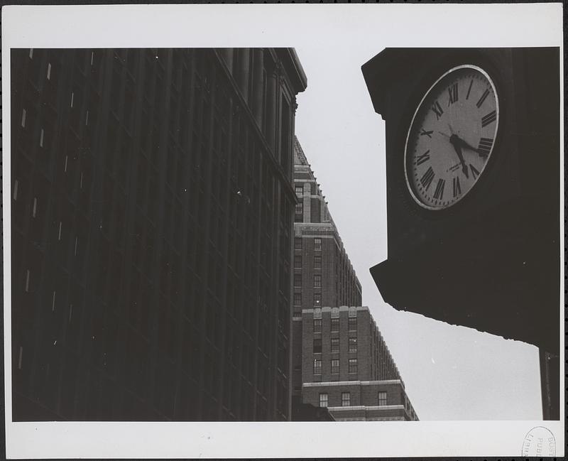 Clock on the old First Nat'l Bank bldg. - Digital Commonwealth