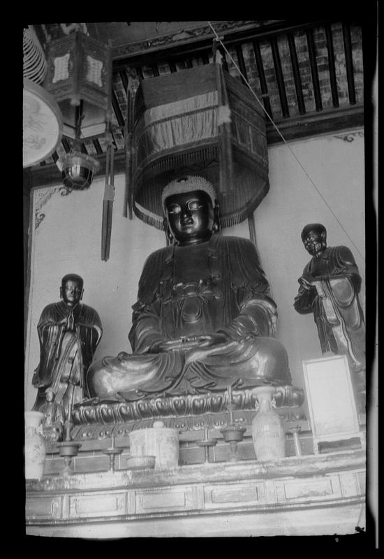 Statue covered with gold leaf, Nanking - Digital Commonwealth