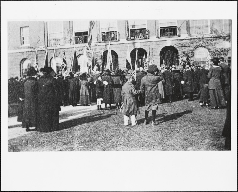 WWI Victory Day Parade at Town Hall, on commons - Digital Commonwealth