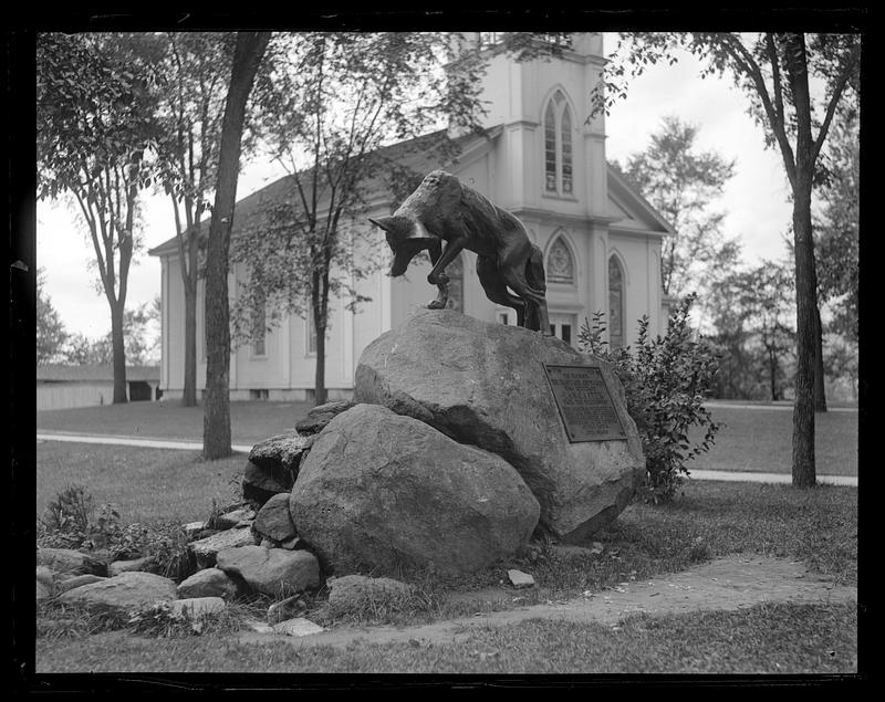 Fox Memorial, Lancaster, New Hampshire - Digital Commonwealth