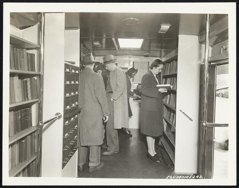 Libraries Bookmobile - Digital Commonwealth