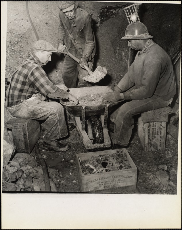 Mica mines - Digital Commonwealth