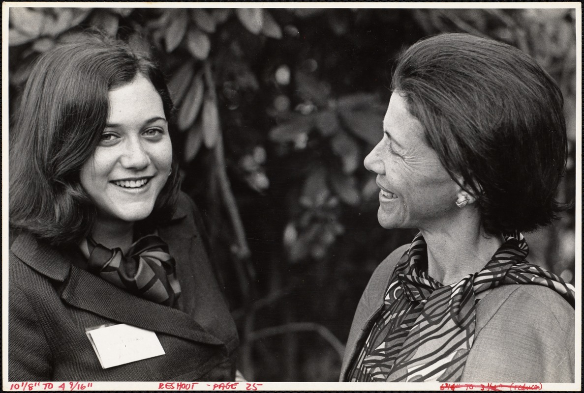 Nancy Straus '69, dau. of Sue Bloch Straus '43 - Digital Commonwealth
