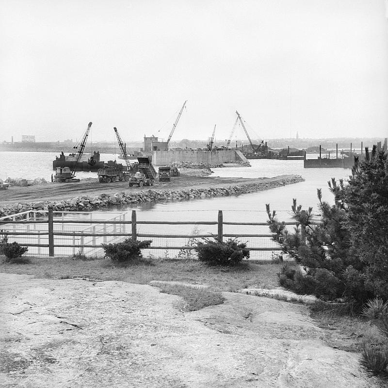 Hurricane Barrier construction, Fort Phoenix, Fairhaven, MA - Digital ...