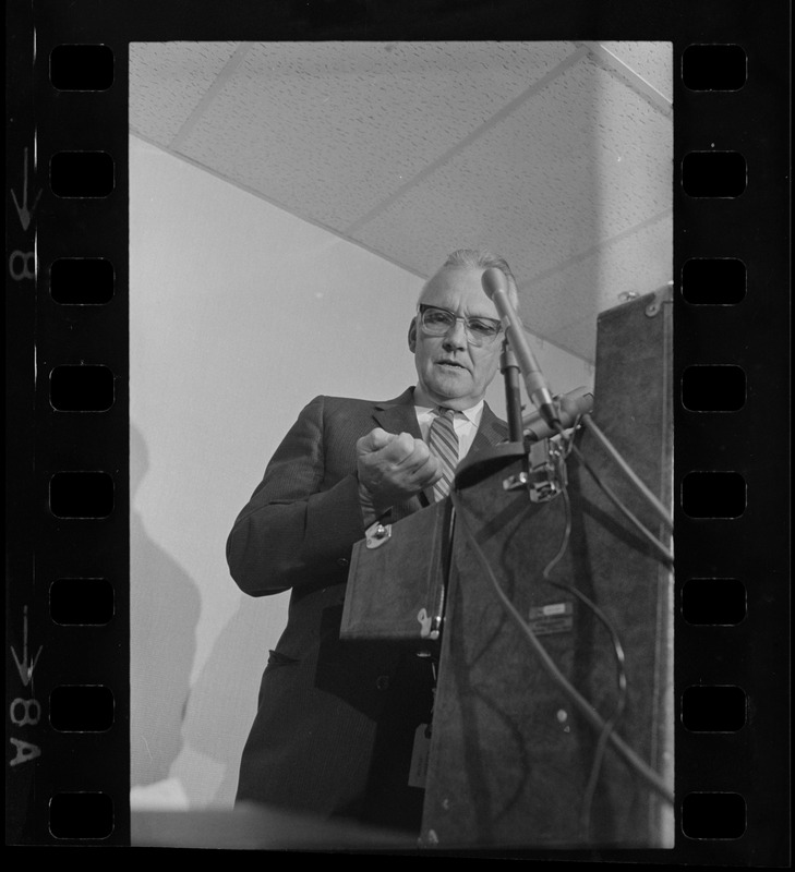 Robert F. Ott tells news conference that he is quitting as State ...