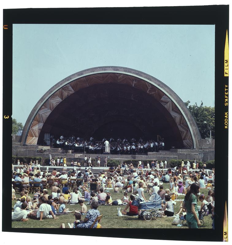 Hatch Shell concert - Digital Commonwealth