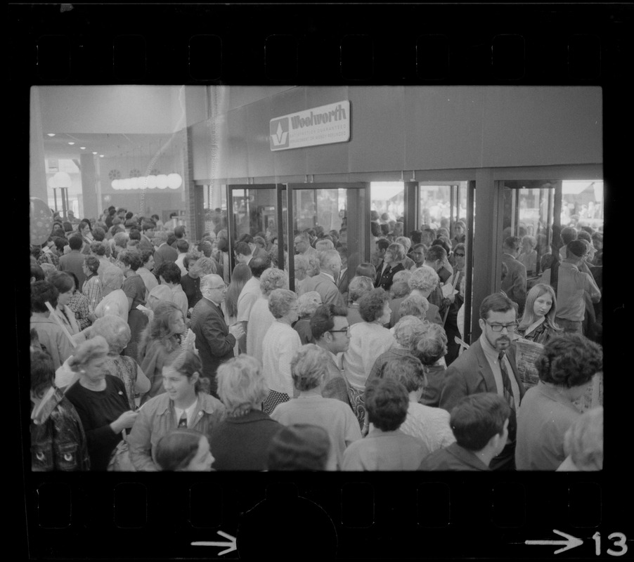 Woolworth's opening day - Digital Commonwealth