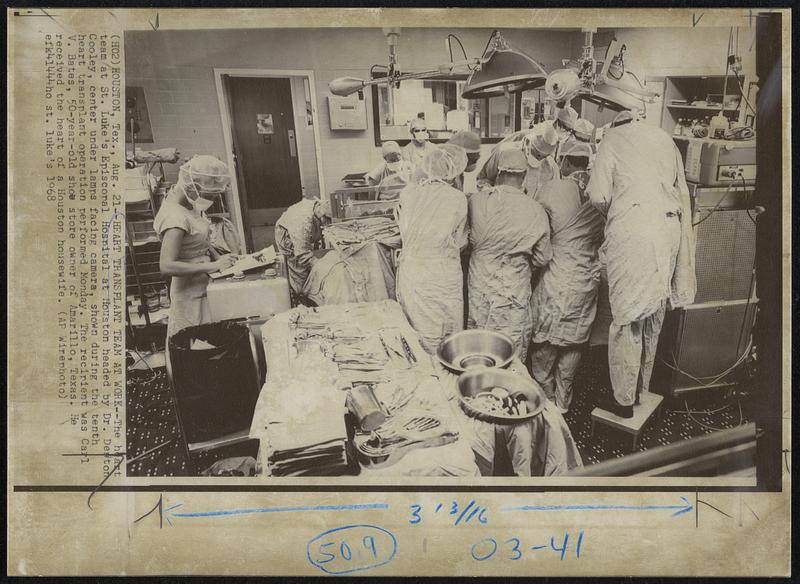 Heart Transplant Team at Work -- The heart team at St. Luke's episcopal ...