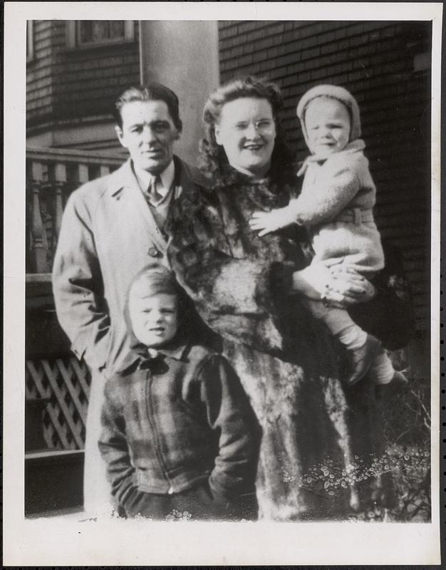 Mr. & Mrs. John Kelly with John & Richard, children - Digital Commonwealth