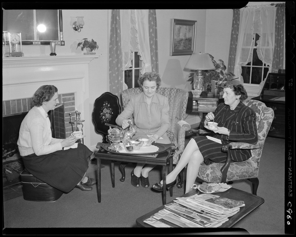 Mrs. Fritz's tea party - Digital Commonwealth