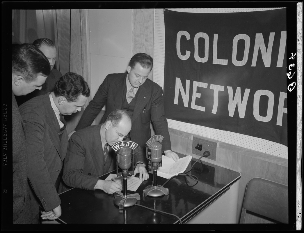 War news W43B - Digital Commonwealth