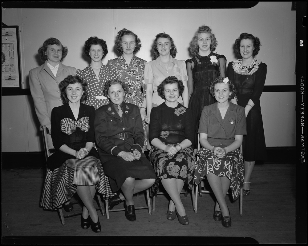 Group of ten women - Digital Commonwealth