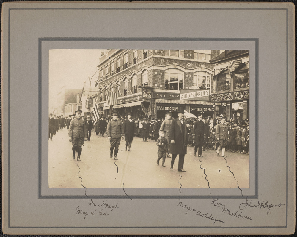 Victory parade with Mayor Ashley and soldiers - Digital Commonwealth