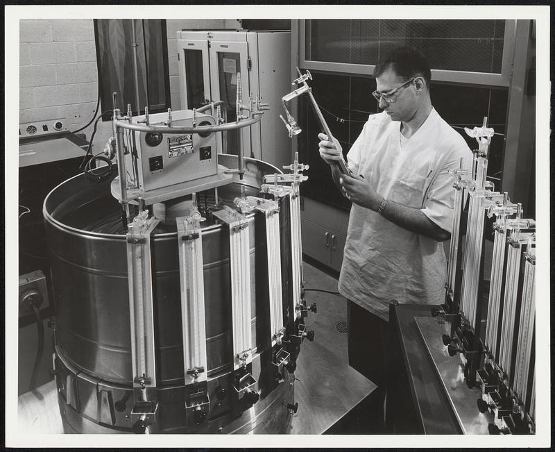 A sensitive way to determine the activity of a microorganism is to ...