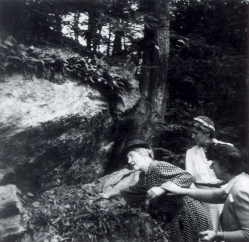 Helen Keller, Polly Thomson, and Mrs. Fairchild in the Fairchild garden ...
