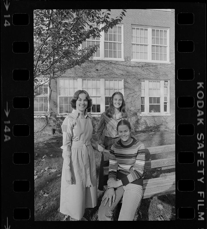 Hugh Doyle's daughters - Digital Commonwealth