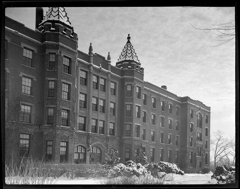 Alumni Hall - Digital Commonwealth