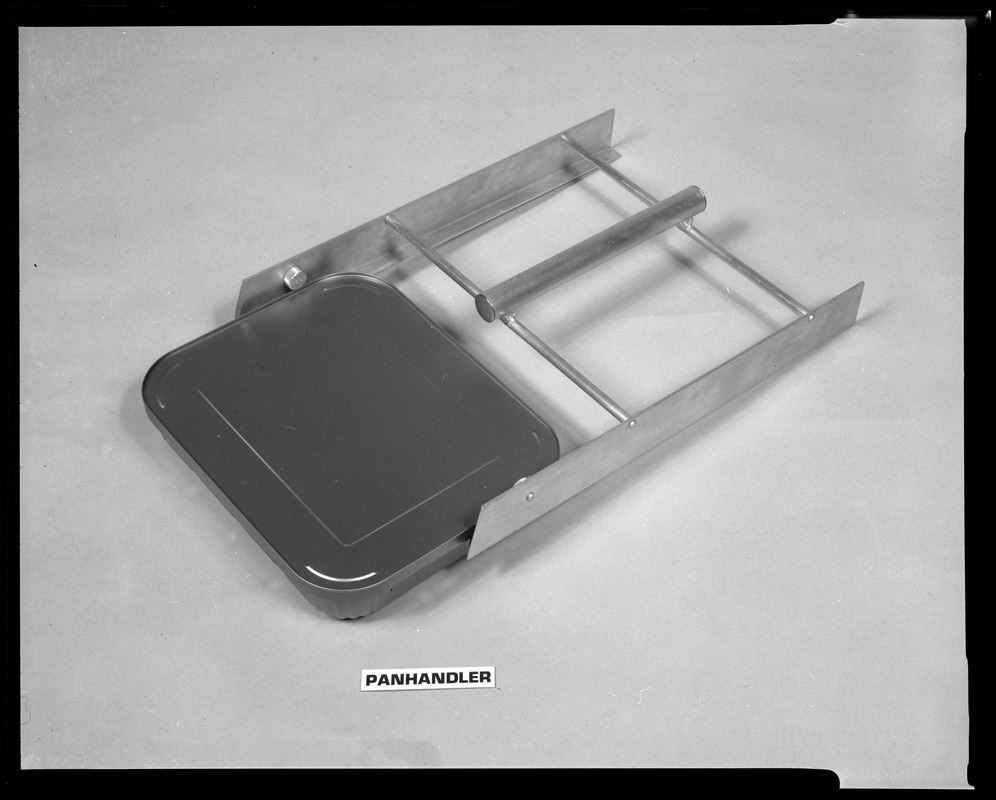 Food packaging div., pan handler - Digital Commonwealth