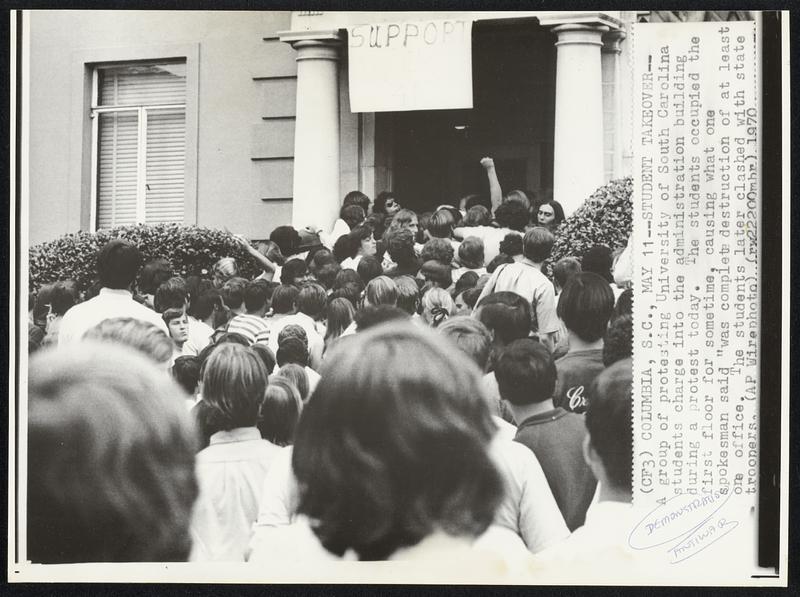 Students Takeover -- A group of protesting University of South Carolina ...