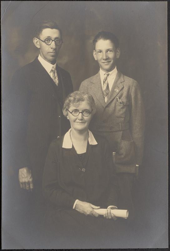 Fred W., Mabel and Charles Bardwell - Digital Commonwealth