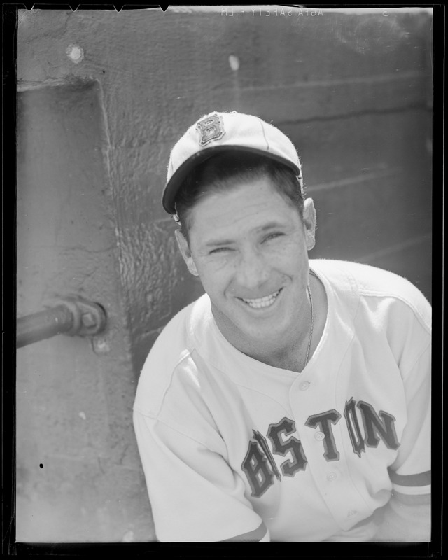 Boston Bees player - Digital Commonwealth