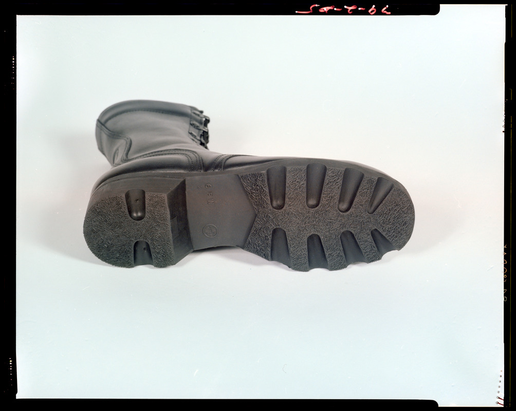 IPL bottom sole of new boot - Digital Commonwealth