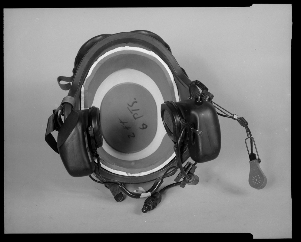 PASGT helmet (motorcyclists) - Digital Commonwealth