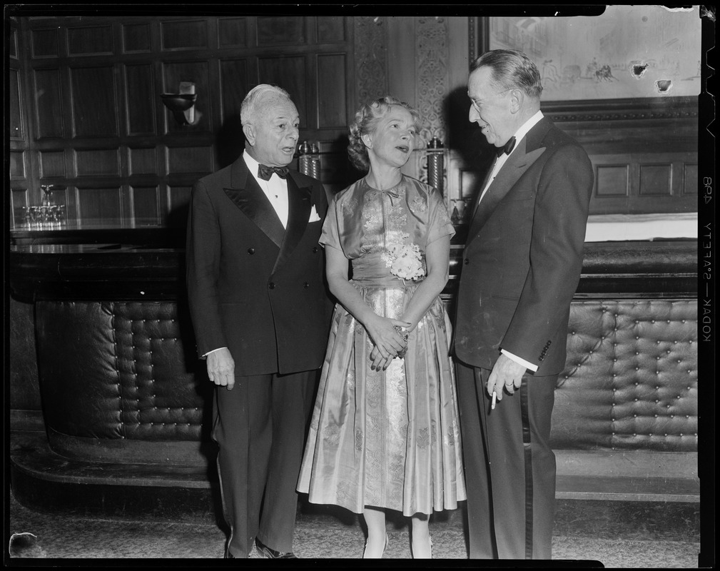 Chairman Reuben B. Gryzmish, actress Helen Hayes, and 1954 March of ...