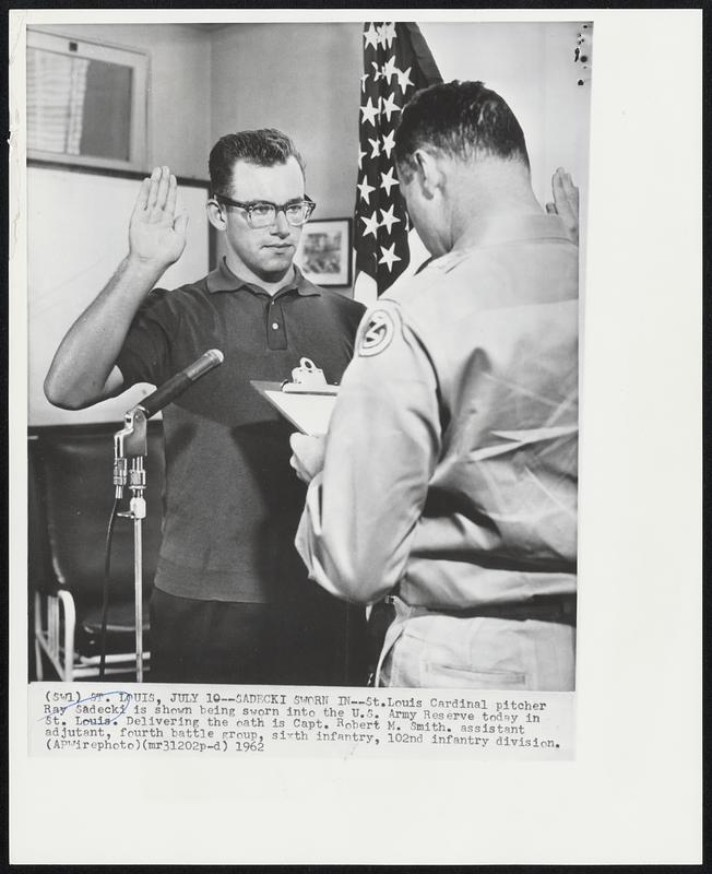 Sadecki Sworn in-- St. Louis Cardinal pitcher Ray Sadecki is shown ...