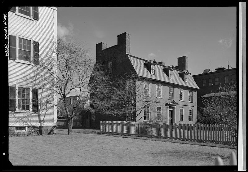 Richard Derby House, Salem: exterior, Spring - Digital Commonwealth