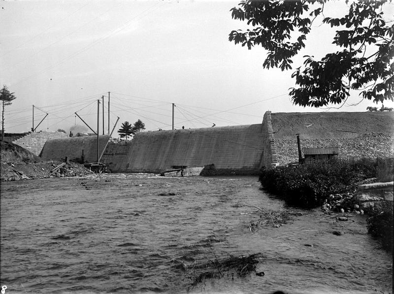Red Bridge - Downstream face of dam. Filling gap on dam proper ...