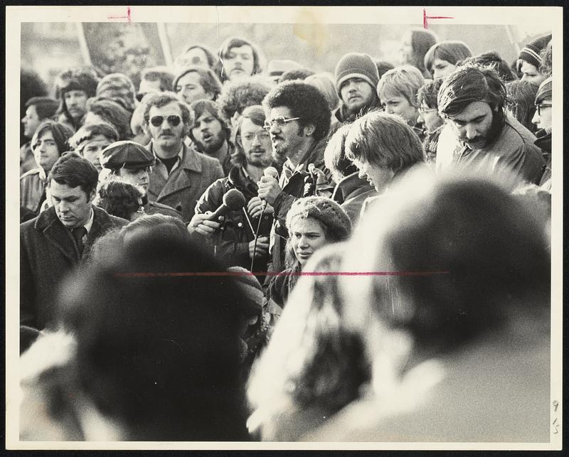 Joe Miles of the Trotskyist/Communist Socialist Workers Party addresses ...