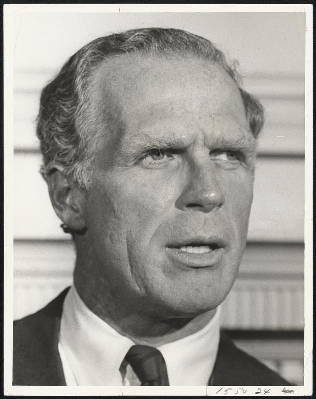 Mayor White at crime hearing - Digital Commonwealth