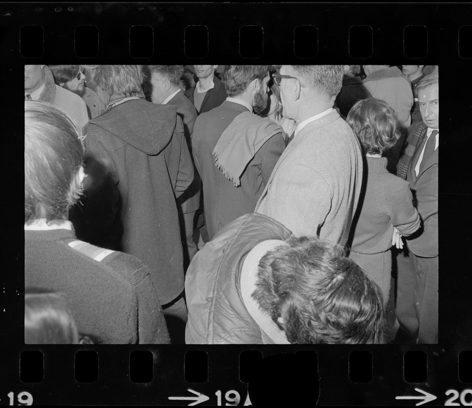 Crowd of MIT students during student protest - Digital Commonwealth