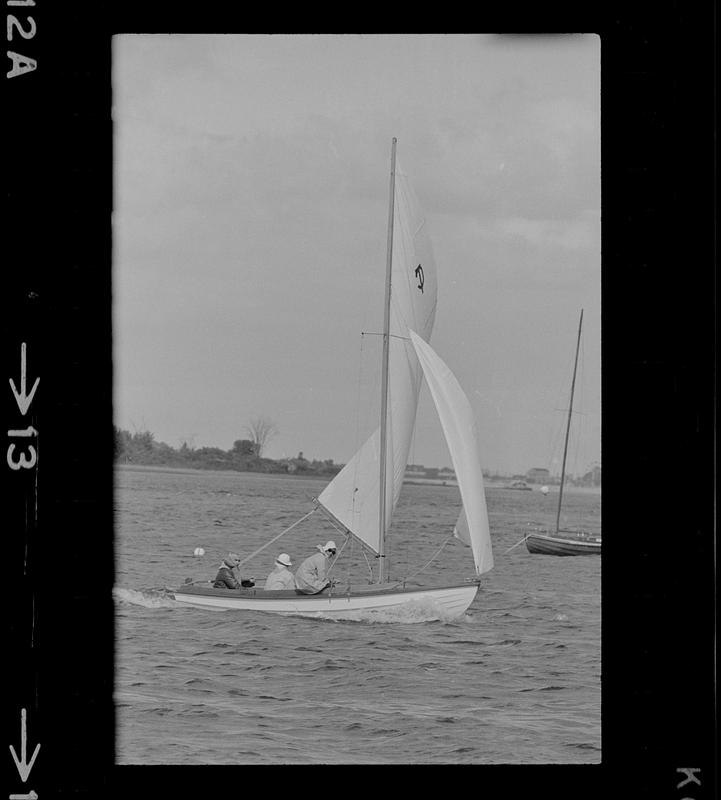 American Yacht Club sail off race - Digital Commonwealth